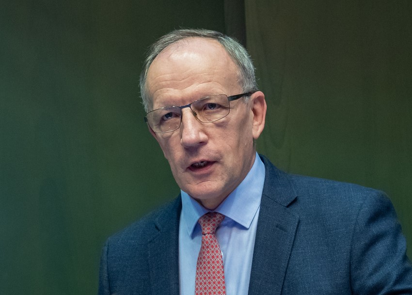 Asser: kogu Tartu ülikooli kliinikumi struktuur tuleks üle vaadata | Med24